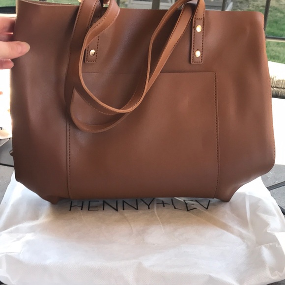Henny+Lev | Bags | Henny Lev Vegan Leather 2in Everyday Tote Bag Camel ...